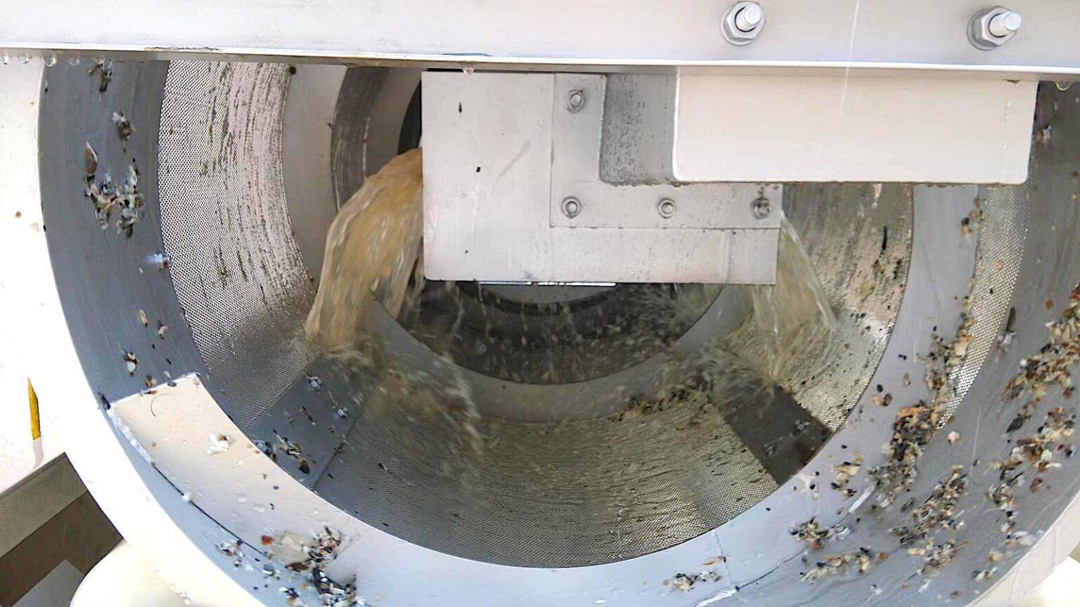 Solid-liquid separators for food processing waste - Trident TNZ